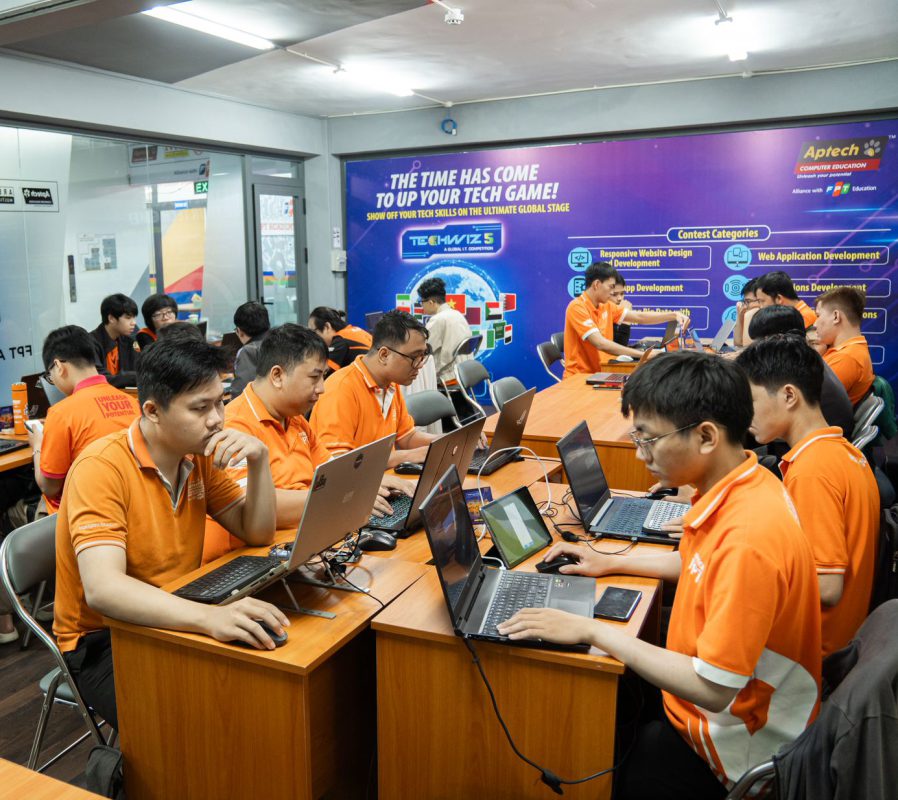 FPT Aptech Vietnam - Hệ thống đào tạo lập trình viên quốc tế